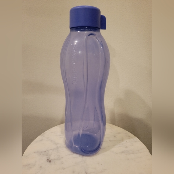 Tupperware | Dining | Tupperware Eco Tupperware Water Bottle Liter ...